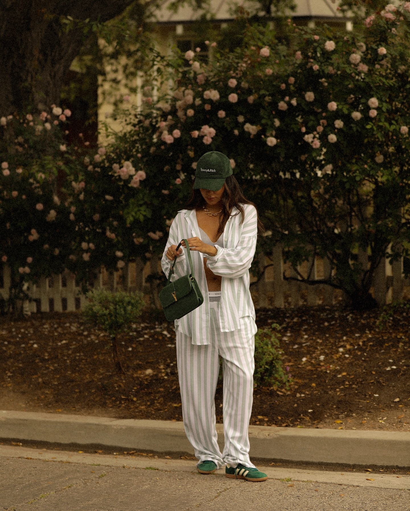 18269046307300351 - Sincerely Jules